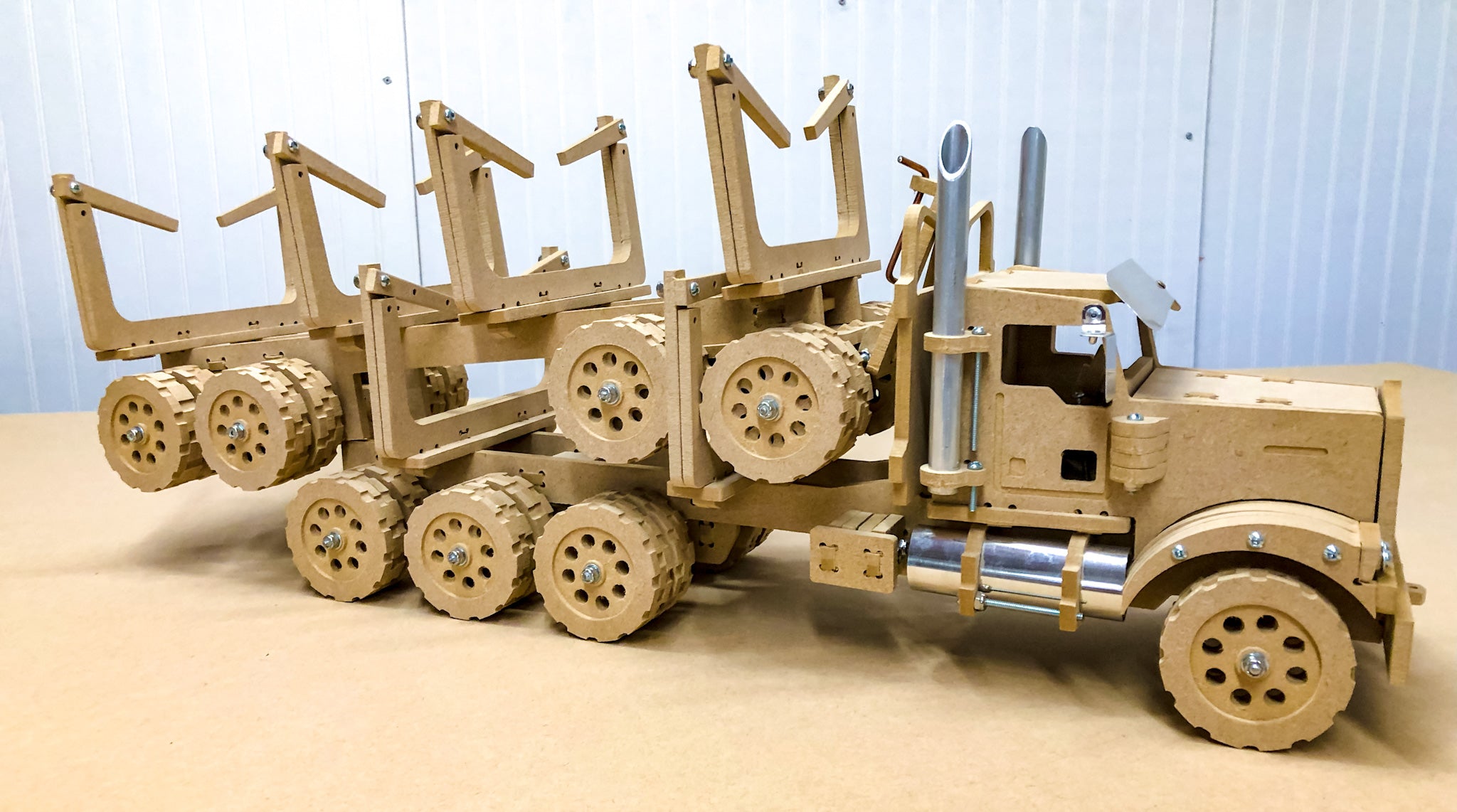 Kenworth W900 Short Logging Truck – Skyline Models