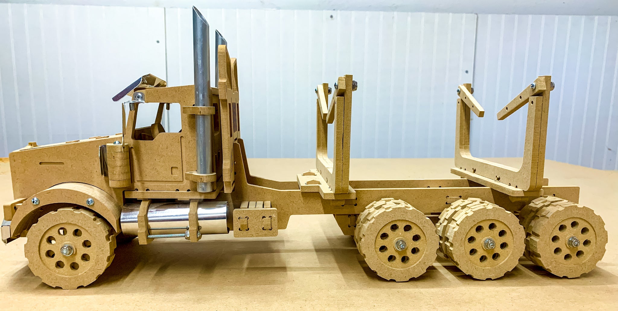 Kenworth T800 Short Logging Truck – Skyline Models